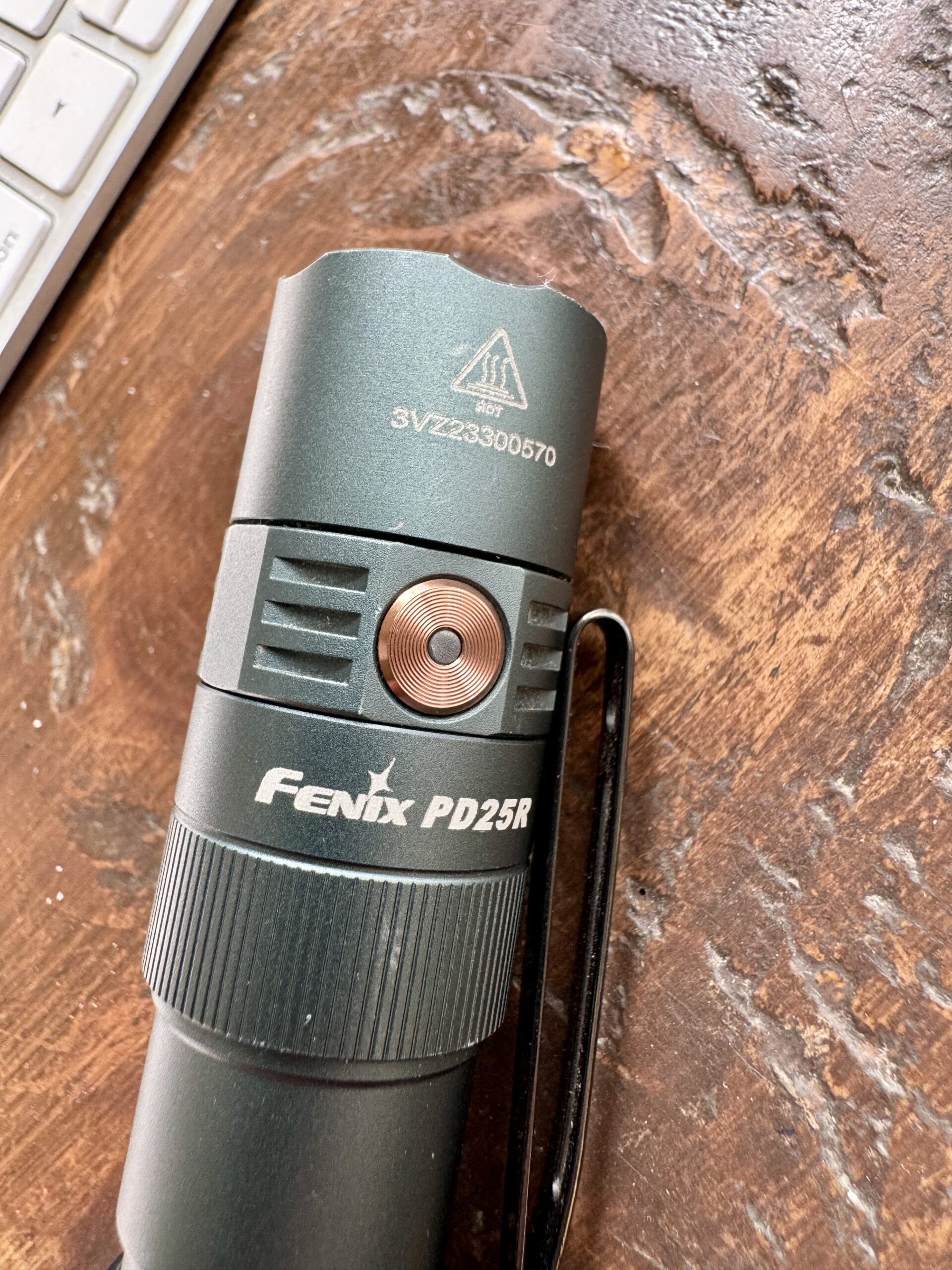Fenix PD25R: My Everyday Carry Flashlight Experience – Option Gray